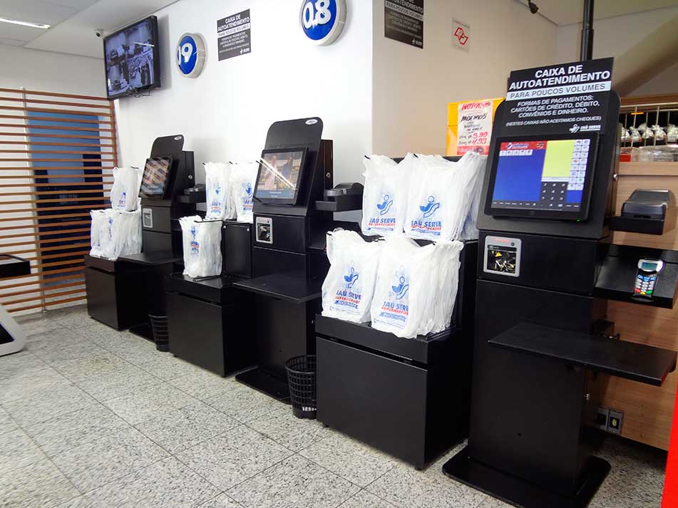 Checkouts - NSF - Tecnología en Instalaciones Comerciales